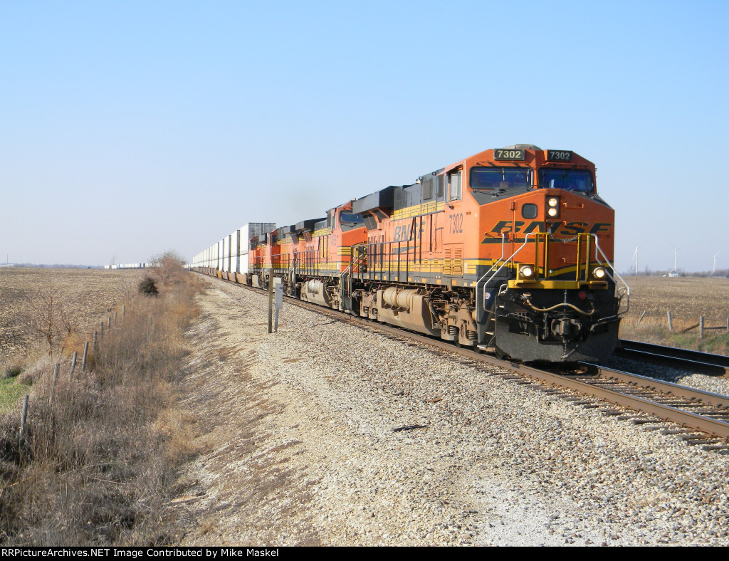 BNSF 7302